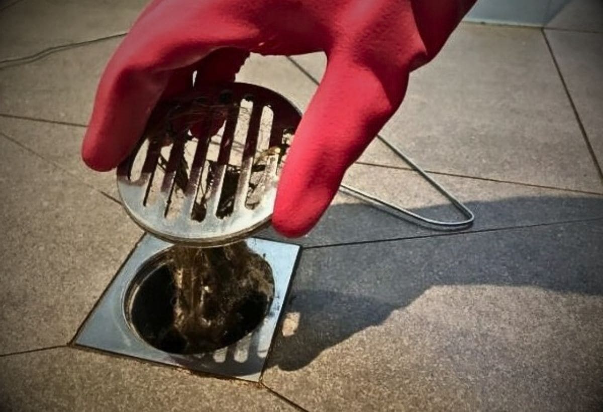 Desentupir o Ralo do Banheiro - Como fazer